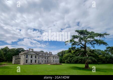 The ruins of Appuldurcombe House an 18th century Baroque style mansion ...
