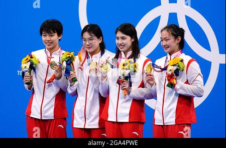Junxuan Yang, Muhan Tang, Yufei Zhang and Bingjie Lie golden medalist ...
