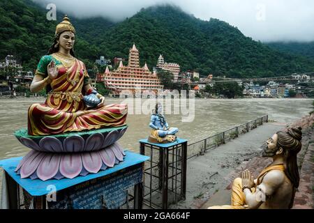 Rishikesh, India - July 2021: Views of the Swarg Niwas Temple from the ...