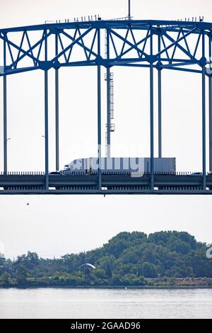 The Blue Bridge, Pasco-Kennewick, Washington State, USA Stock Photo - Alamy