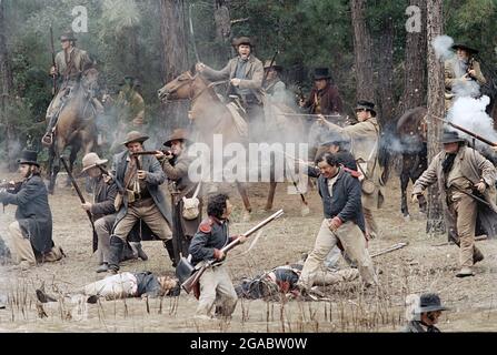DENNIS QUAID, THE ALAMO, 2004 Stock Photo - Alamy