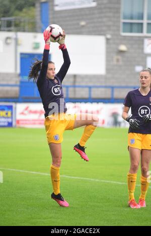 Eleanor Heeps (1 England) during the friendly under 19 between England ...