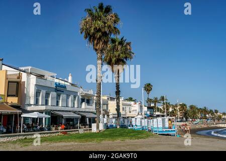 Promenade von Pedregalejo bei Malaga, paseo marítimo de Pedregalejo ...
