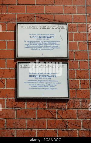 Memorial plaques of Liane Berkowitz and Rudolf Bernauer, Berlin Stock ...