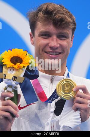 Robert Finke of the United States poses with his gold medal in the men ...