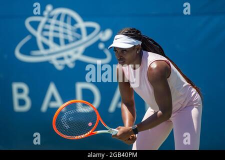 August 01, 2021: Sloane Stephens (USA) practices at the Mubadala ...