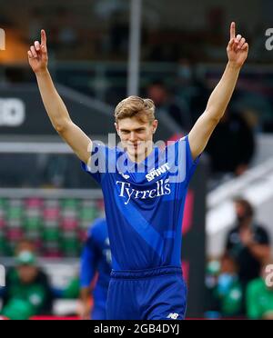 Blake Cullen of London Spirit celebrates the catch of Quinton de Kock ...