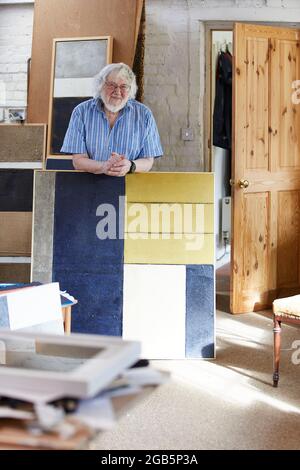 GEOFFREY JAMES LEFEVER ARTIST UK Stock Photo - Alamy