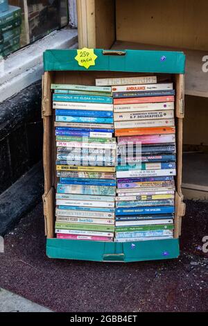 Second Hand Paperback Books on Sale Stock Photo - Alamy