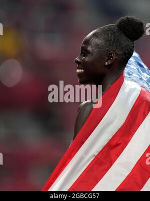 Athing Mu, of United States, celebrates after winning the final of the ...