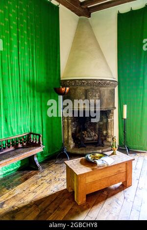 Medieval / Elizabethan fireplace leeds castle interior kent england UK ...