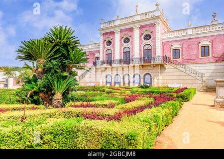The pink Estoi palace and part of the formal gardens, Palacio De Estoi ...
