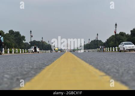 Clean road at Central Delhi, India Stock Photo - Alamy