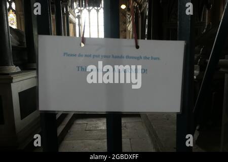 entrance door to church Diana Spencer princess of Wales Church buried ...