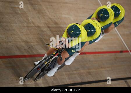 Maeve PLOUFFE of Australia in the women's 3000m Individual Pursuit ...