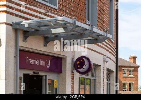 Premier Travel Inn Sign/Logo Stock Photo - Alamy