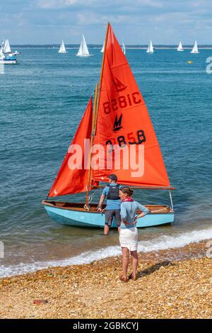 Mirror sailing dinghy boat being launched River Deben Woodbridge ...