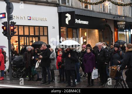 Copenhagen, Denmark / 8 December 2018 /Chritms spirit shopper enjoy ...