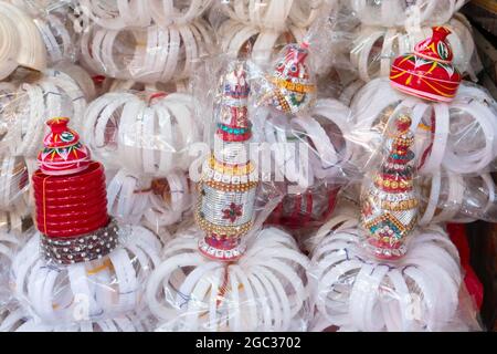 Traditional bangles Shakha, pairs of white Conch shell bangles, to be ...
