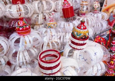 Traditional bangles Shakha, pairs of white Conch shell bangles, to be ...