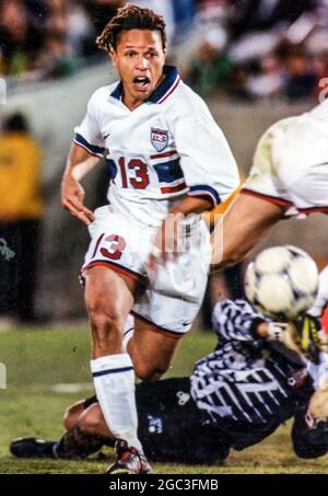 Cobi Jones in action for the USA national soccer team against Costa ...