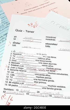 Quiz high school Spanish class V Stock Photo - Alamy
