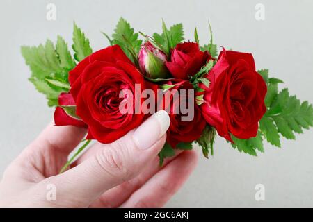 Florist at work: How to make a hair clip with fresh flowers and fern ...