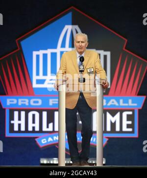 Former Commissioner of the NFL, Paul Tagliabue, is honored during an ...