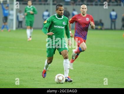 BUCHAREST, ROMANIA - NOVEMBER 3, 2011: Eyal Goalsa (L) of Maccabi ...