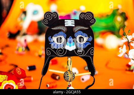 Chengdu, Chengdu, China. 9th Aug, 2021. Chengdu Intangible Cultural ...