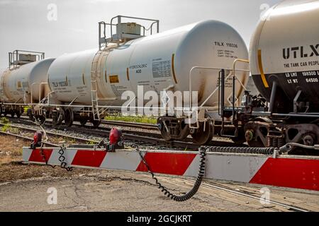 railroad tank car of hydrochloric acid in rail yard Stock Photo - Alamy