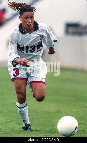 Cobi Jones in action for the USA national soccer team against Costa ...