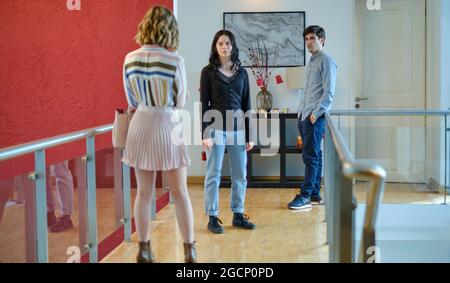 CONTROL Z, from left: Macarena Garcia, Andres Baida, Que tanto conoces ...