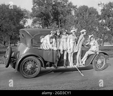 Mack Sennett girls ca. between 1918 and 1920 Stock Photo - Alamy