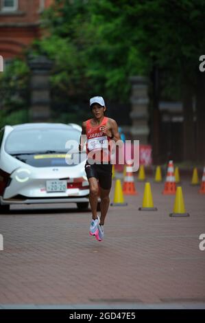 Suguru Osako of Japan competes in the men's marathon during the Tokyo ...