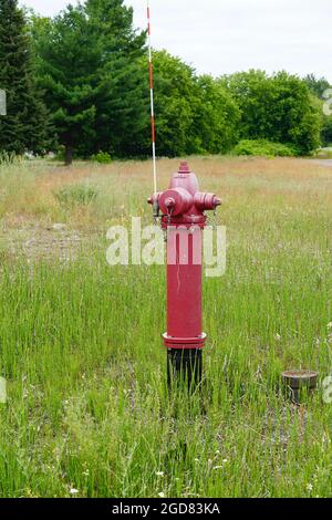 Red fire hydrant Stock Photo - Alamy