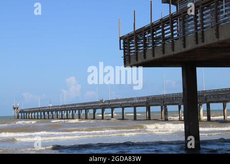 Bob Hall Pier, Padre Balli Park, Corpus Christi, Texas Stock Photo - Alamy