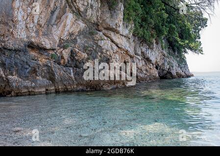 Pictorial blue Adriatic sea Stock Photo - Alamy