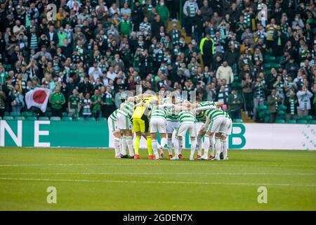 Celtic players have a team huddle during the William Hill Premiership ...