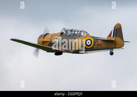 North American Harvard G-BJST ‘Wacky Wabbit’ taking off from Old Warden ...