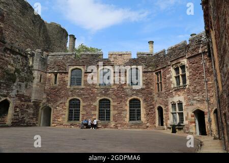 Picture Gallery, Berkeley Castle, Berkeley, Gloucestershire, England ...