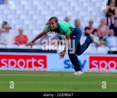Tash Farrant of Oval Invincibles Women during The Hundred between Oval ...