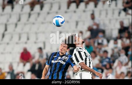 Martin De Roon (Atalanta) and Weston Mckennie (Juventus Fc) during the ...