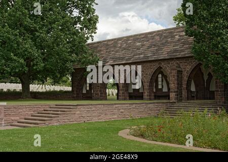 Hanover War Cemetery (CWGC) 2. WW and Military Cemetery Seelze / Ahlem ...