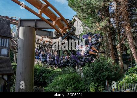 The Kobra ride at Chessington World of Adventures theme park Stock ...