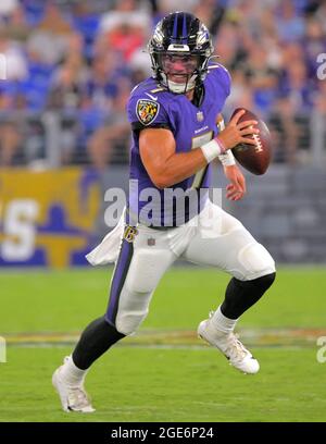 Baltimore Ravens quarterback Trace McSorley looks to pass during the ...