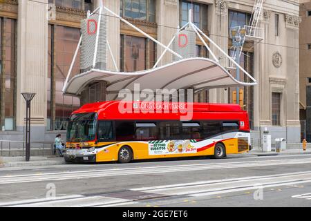 Long Beach Transit bus Route #121 on E Broadway in City of Long Beach ...