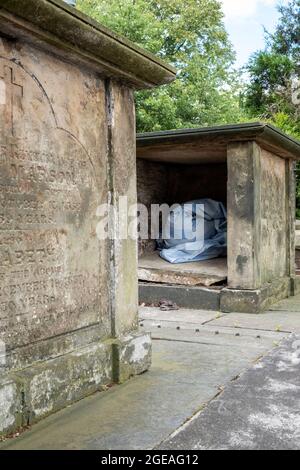 Homeless sleeper leaves duvet in broken tomb, Bilston, West midlands UK ...