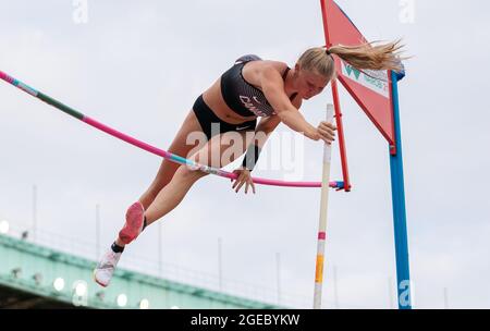 Nairobi, Kenya. 18th Aug, 2021. Elise Russis of France competes during ...
