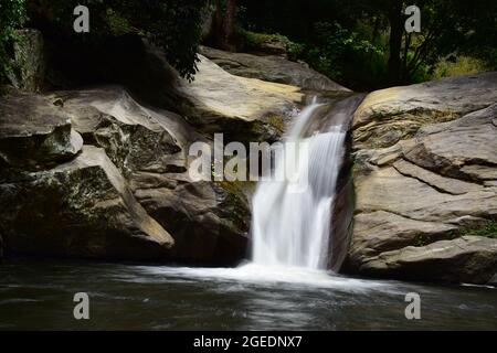 Kurangani Waterfalls in Theni, Tamilnadu Stock Photo - Alamy